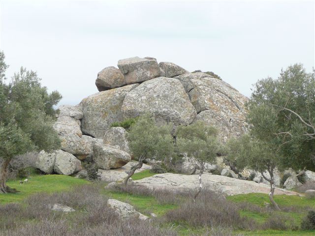 Megalithic acropolis and Gate of Ismara (Maroneia), Thrace, Greece ...