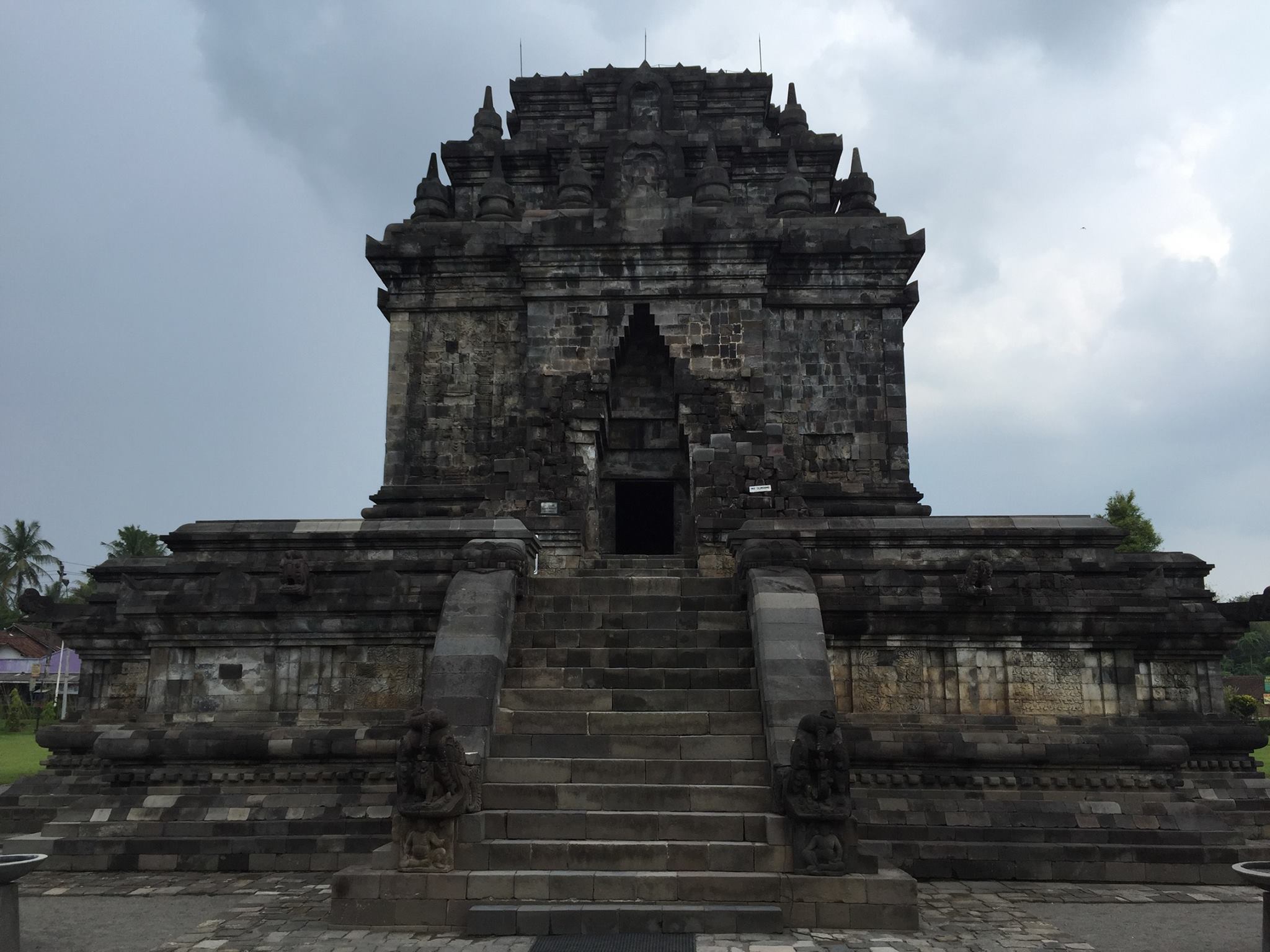 Monuments from Magelang, Central Java, Indonesia – Novo Scriptorium