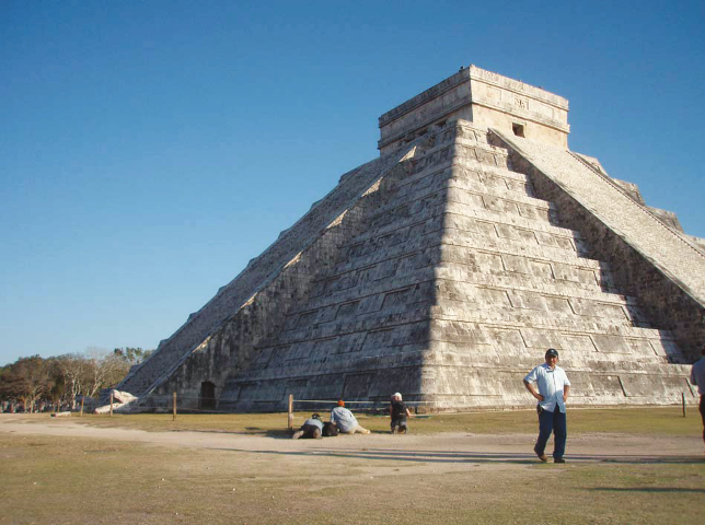 Olmécs and Maya used compass for the orientation of their buildings ...