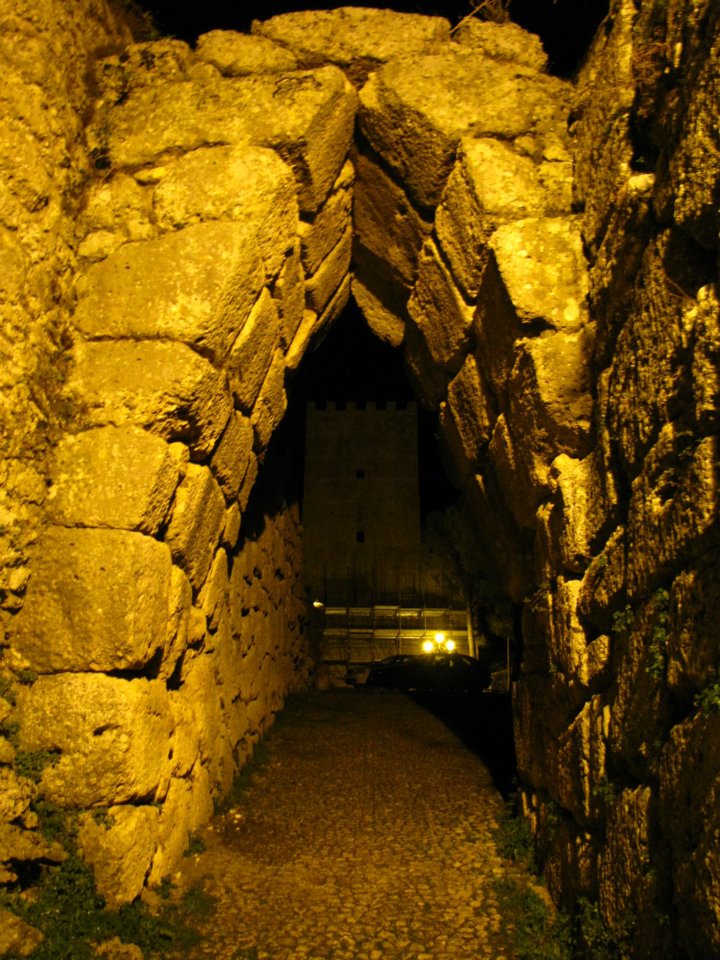 The fortified remains of Arpino, Italy – Novo Scriptorium